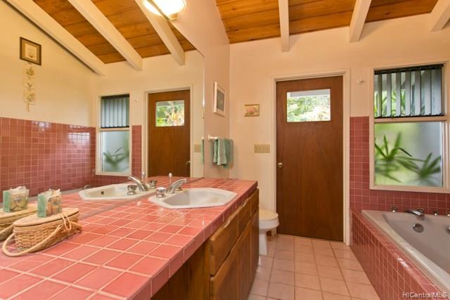 46-534 Haiku Plantations Pl