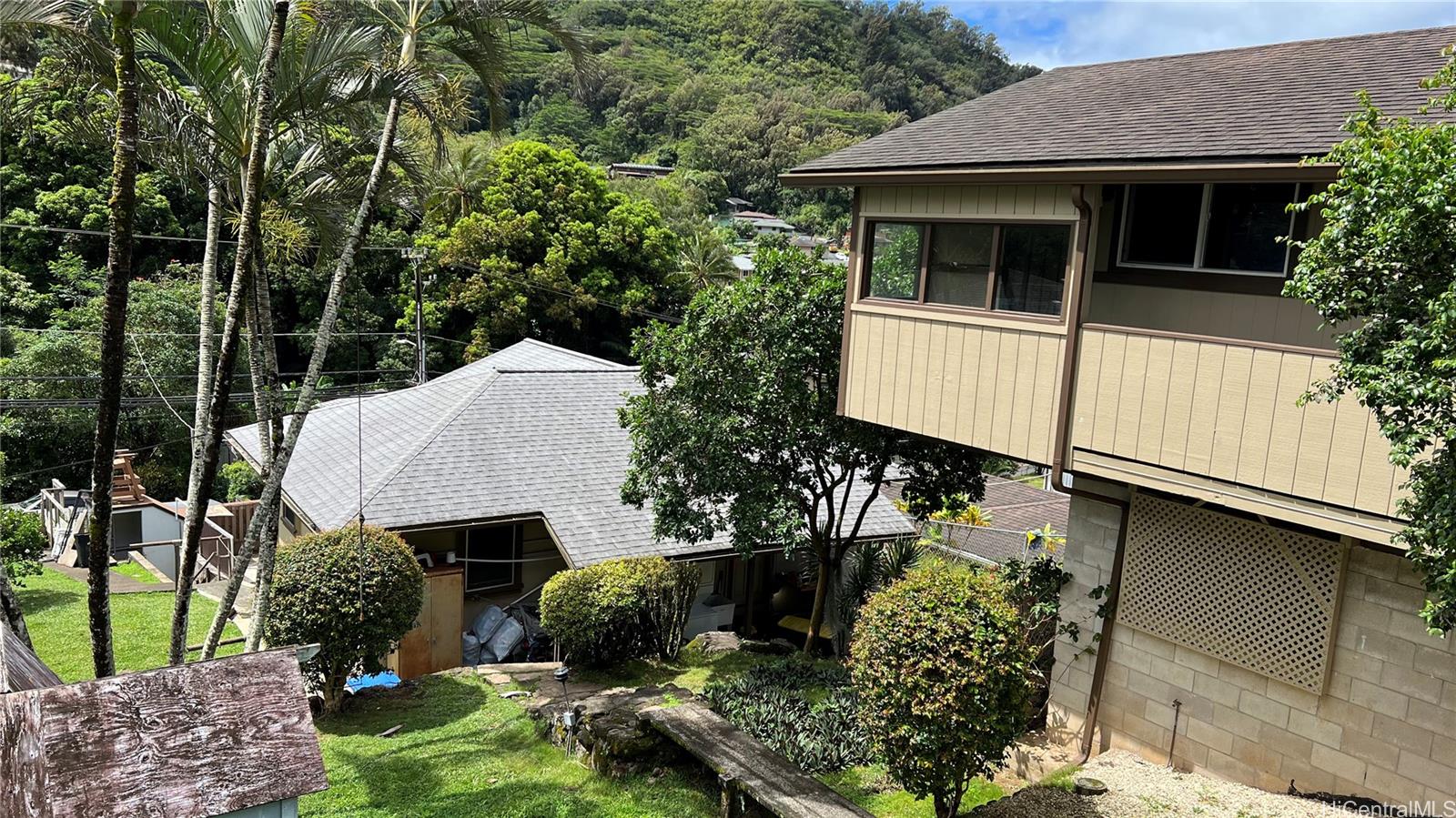 3190 Kalihi St