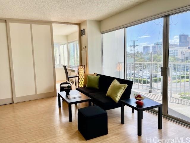 710 Lunalilo St #304