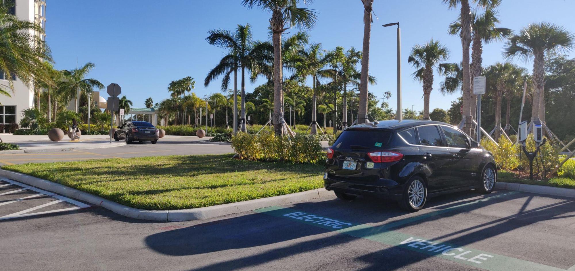FIU Biscayne Bay Campus - Bayview Lot | PlugShare