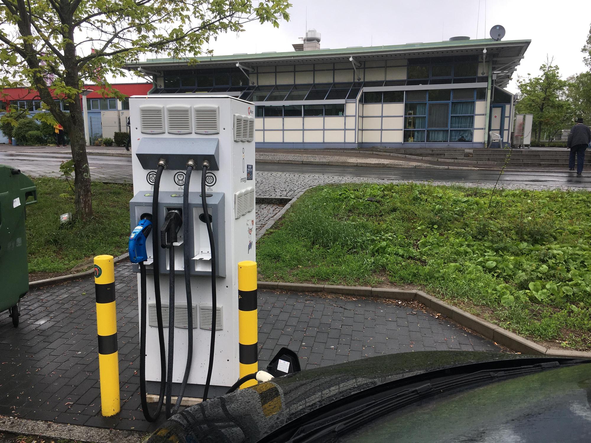 Autobahnraststätte Haidt Süd | PlugShare