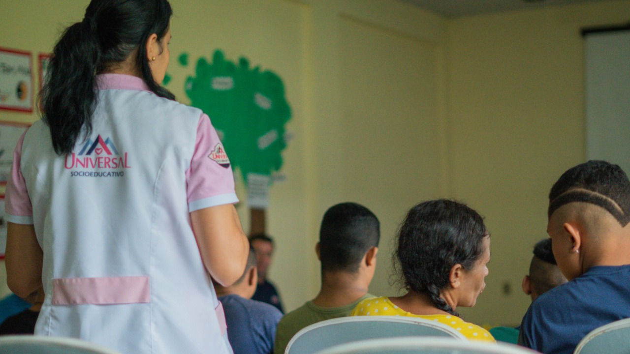 Incentivo à educação ajuda a qualificar menores infratores - Universal ...