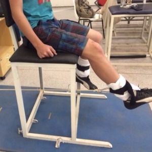 knee extensors endurance test with elastic resistance
