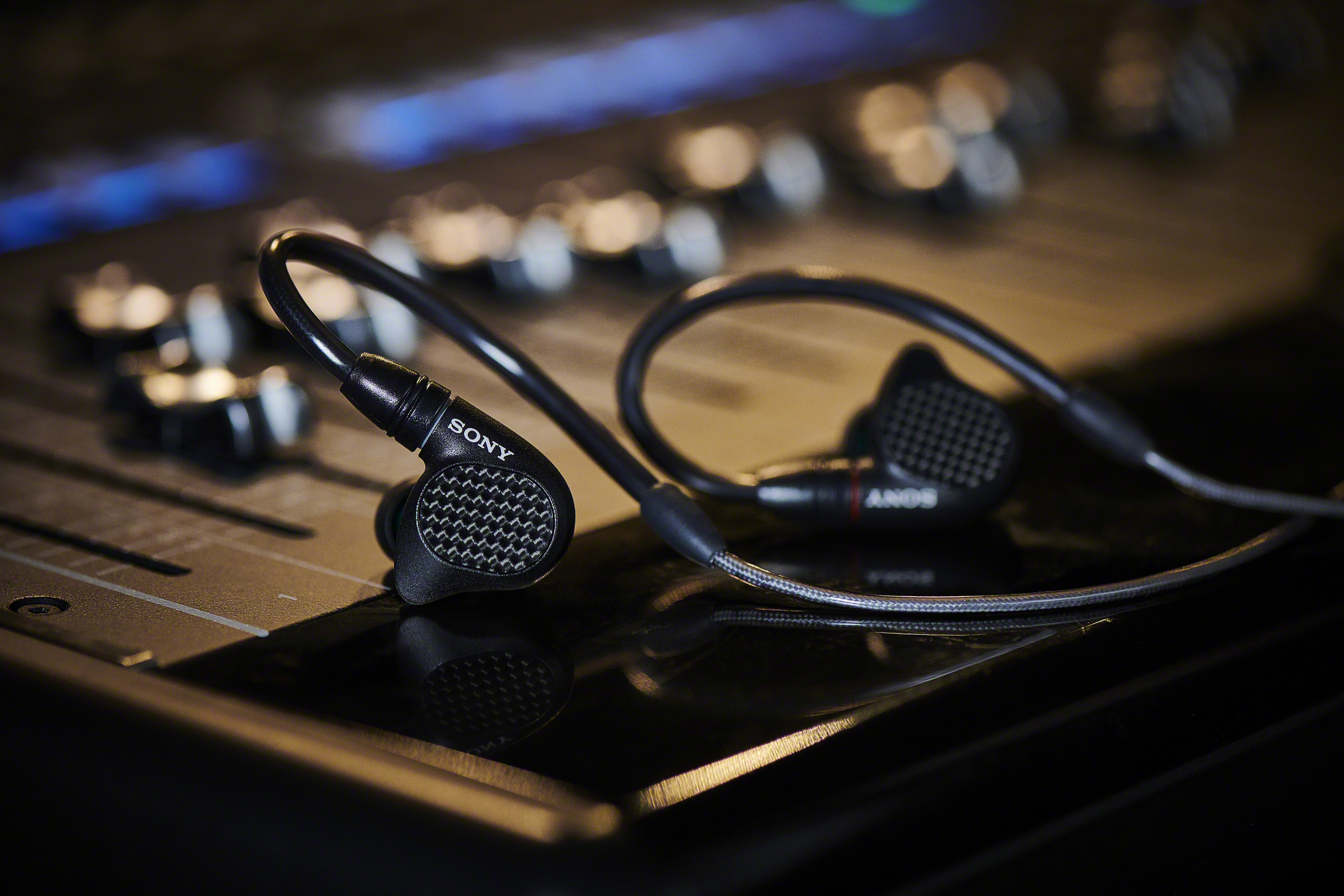 IER-M9_Console__BTL_only_-Large