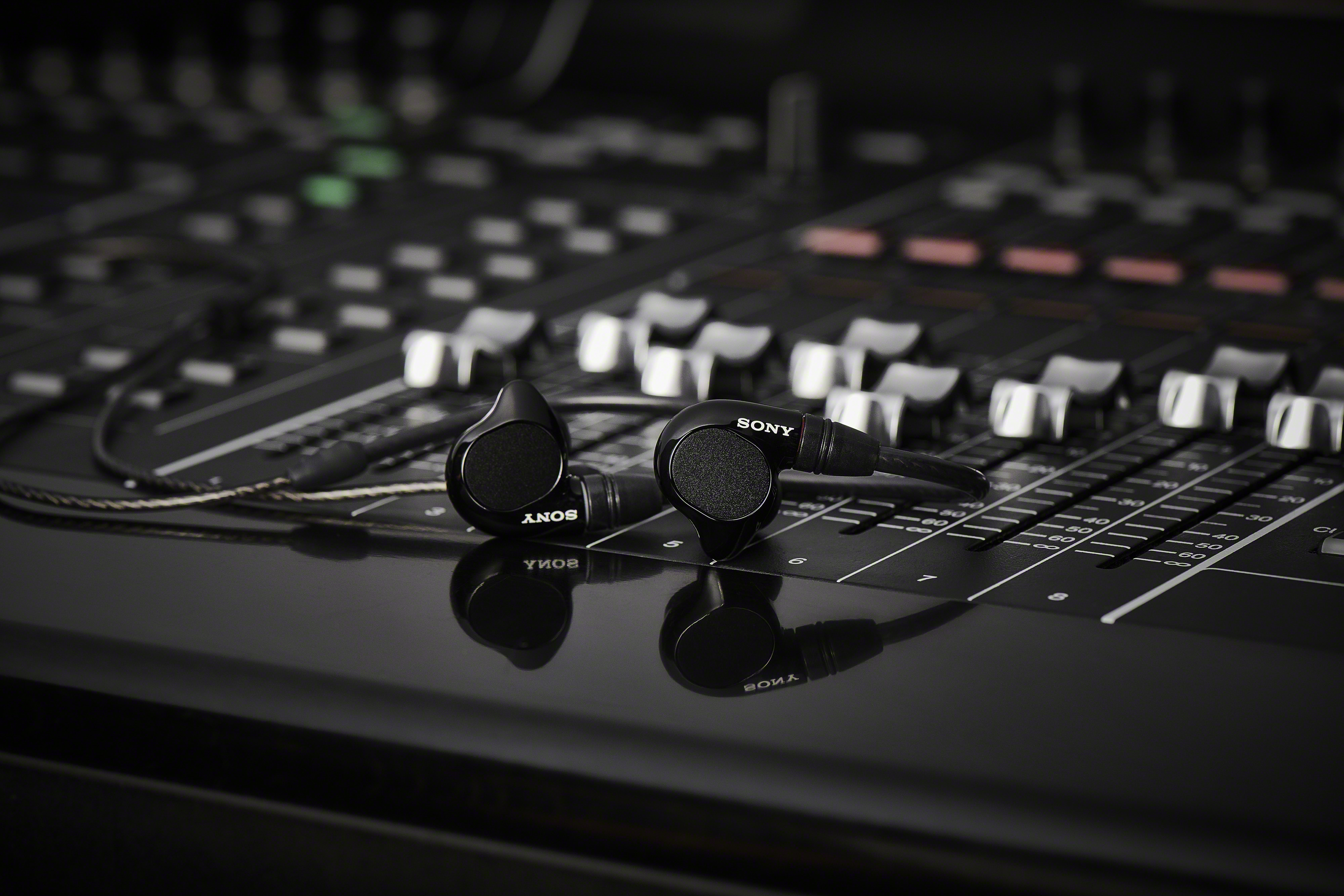 IER-M7_Console__BTL_only_-Large