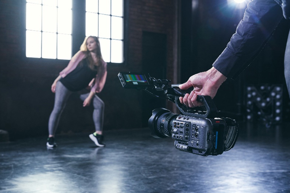 easily pair accessories such as grips and viewfinders or attach the ...