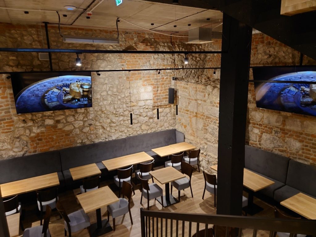 Drevny Kocur, a modern Czech restaurant chain installs 69 Sony BRAVIA ...