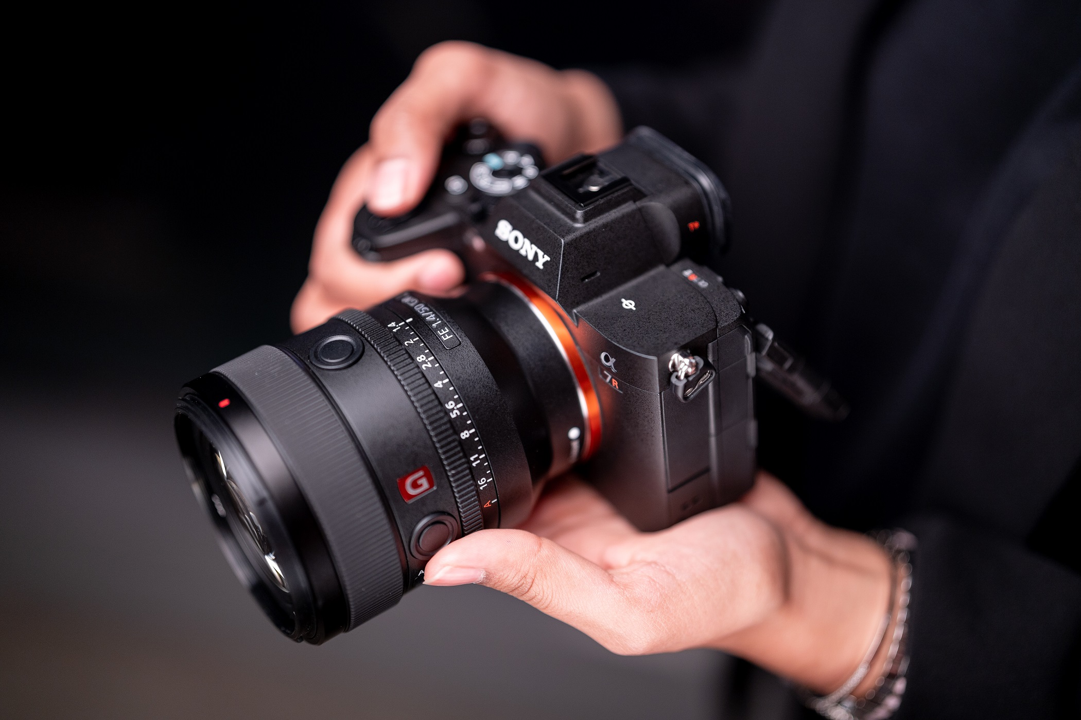 Sony Introduces Newest Compact Addition to the Full-Frame Lens Line-Up ...