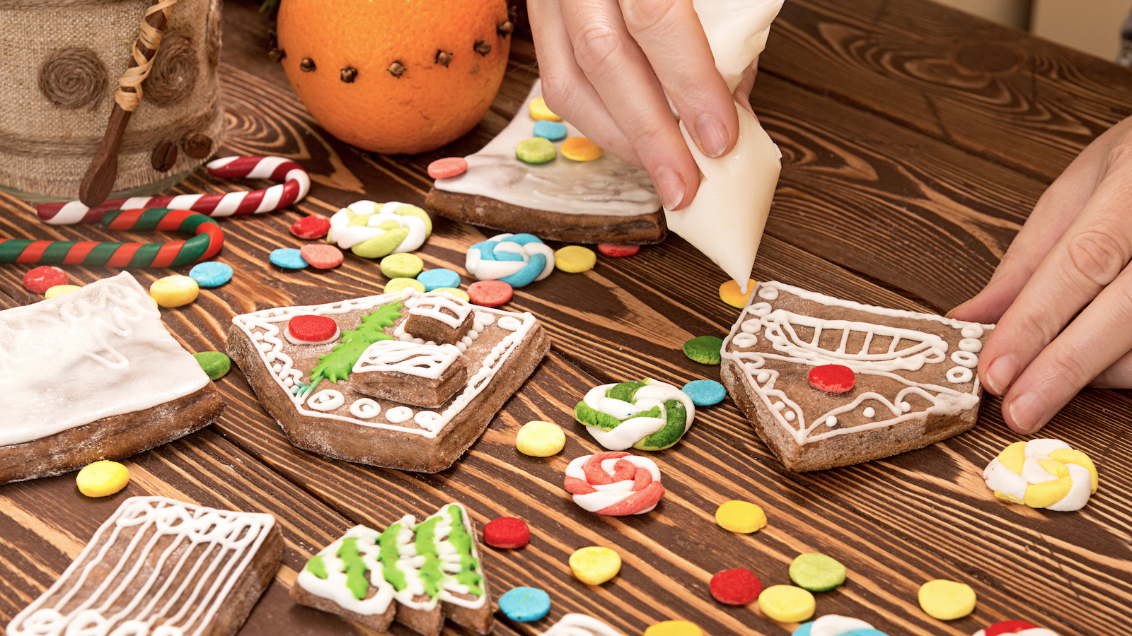 12 Winter Holiday Classroom Activities, Games & Crafts | Houghton ...