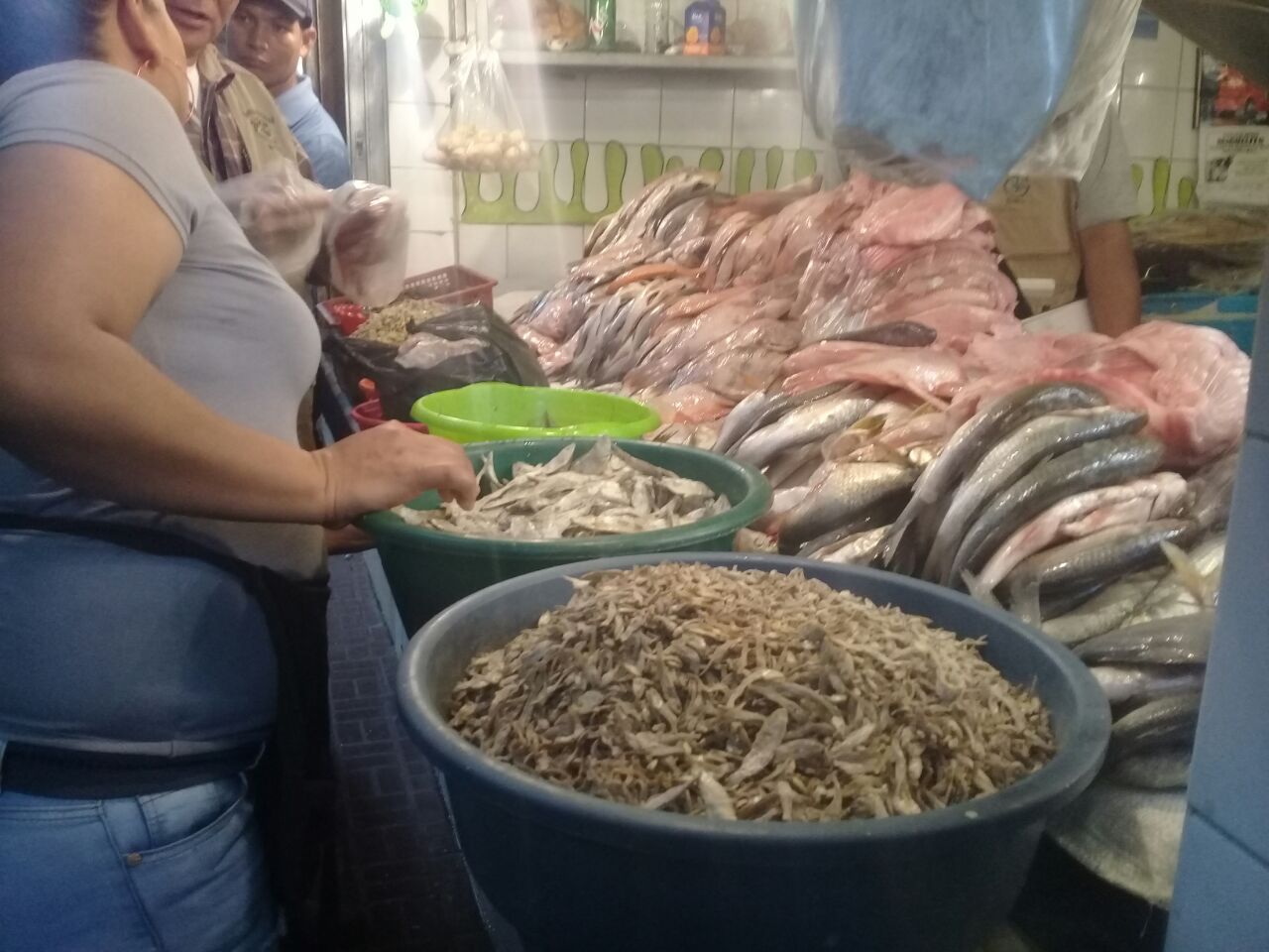 Mejoran las ventas de mariscos en la capital hondureña | HRN