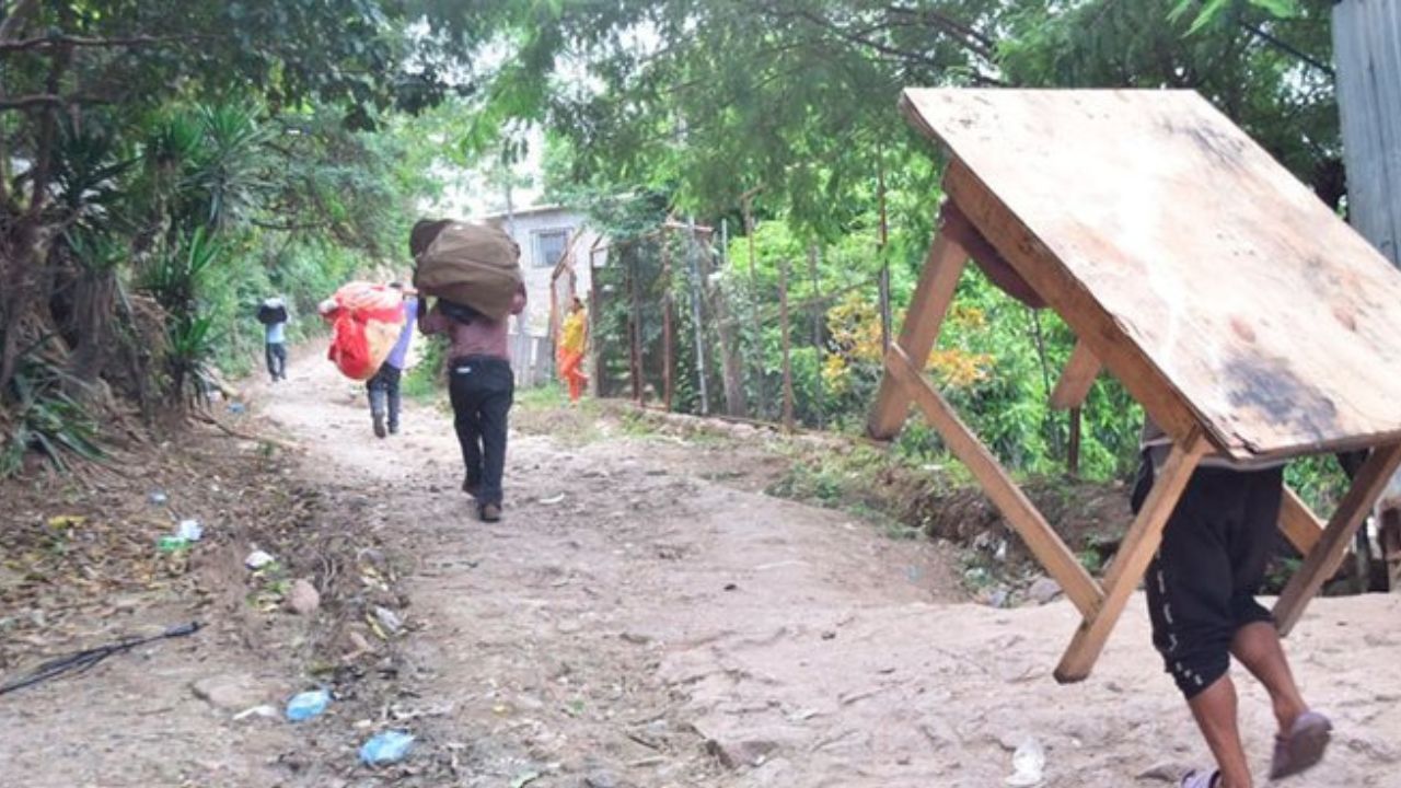 Familias que son desplazadas, es porque algunos de sus integrantes son ...
