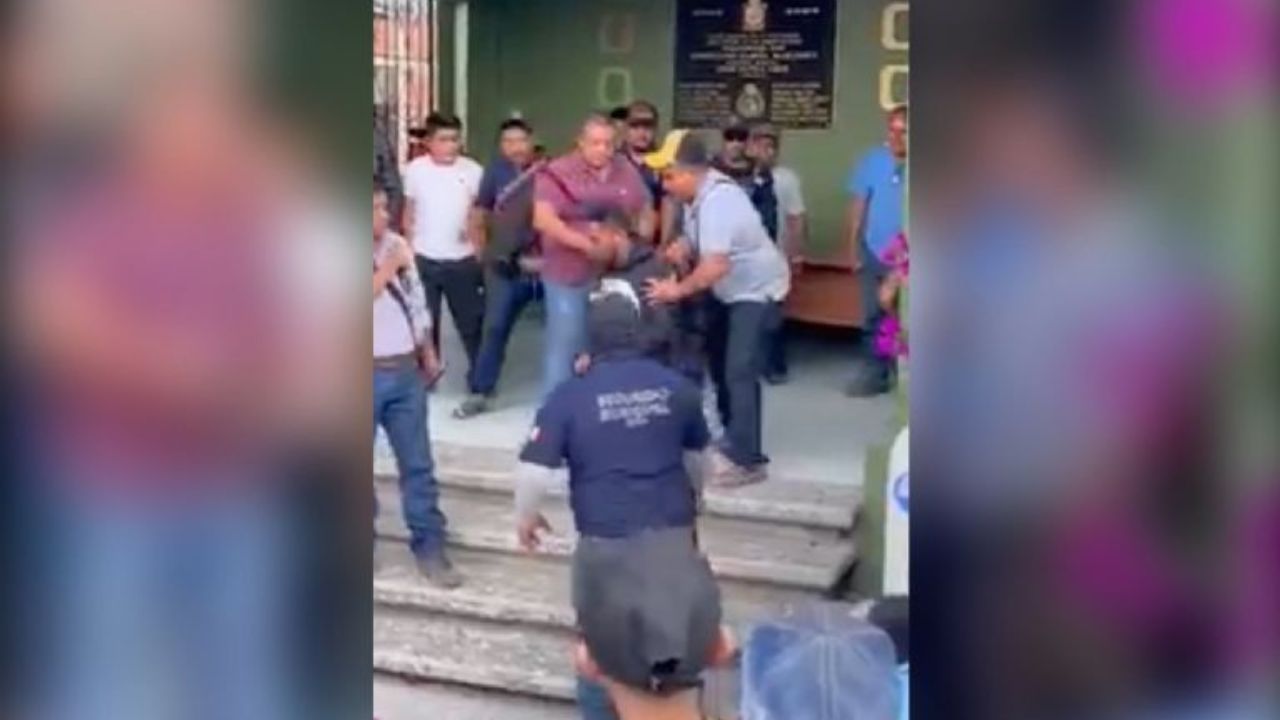 VÍDEO: 'Dale en la cara', a latigazos castigaron a un extorsionador | HRN