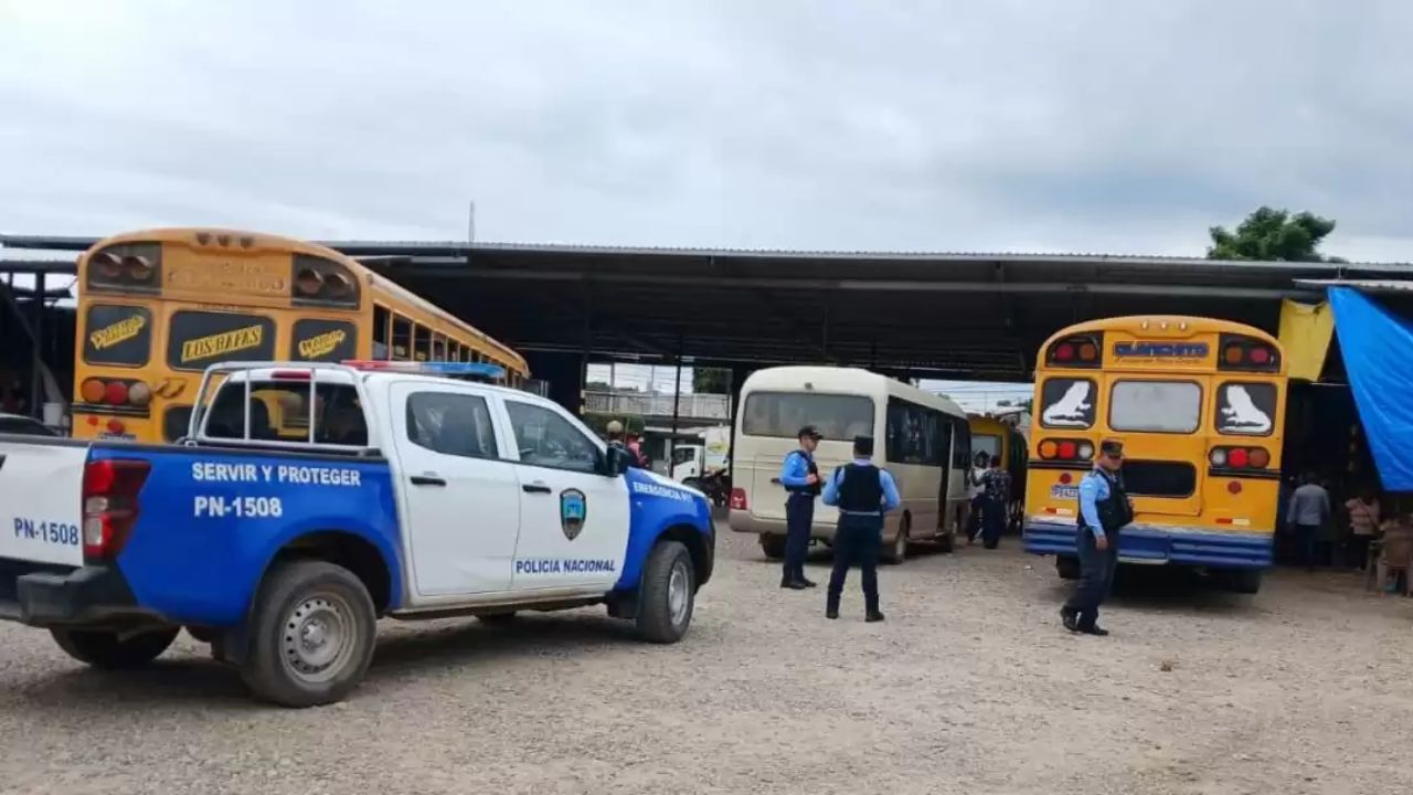 Implementan operativos en terminales de buses para dar seguridad a ...