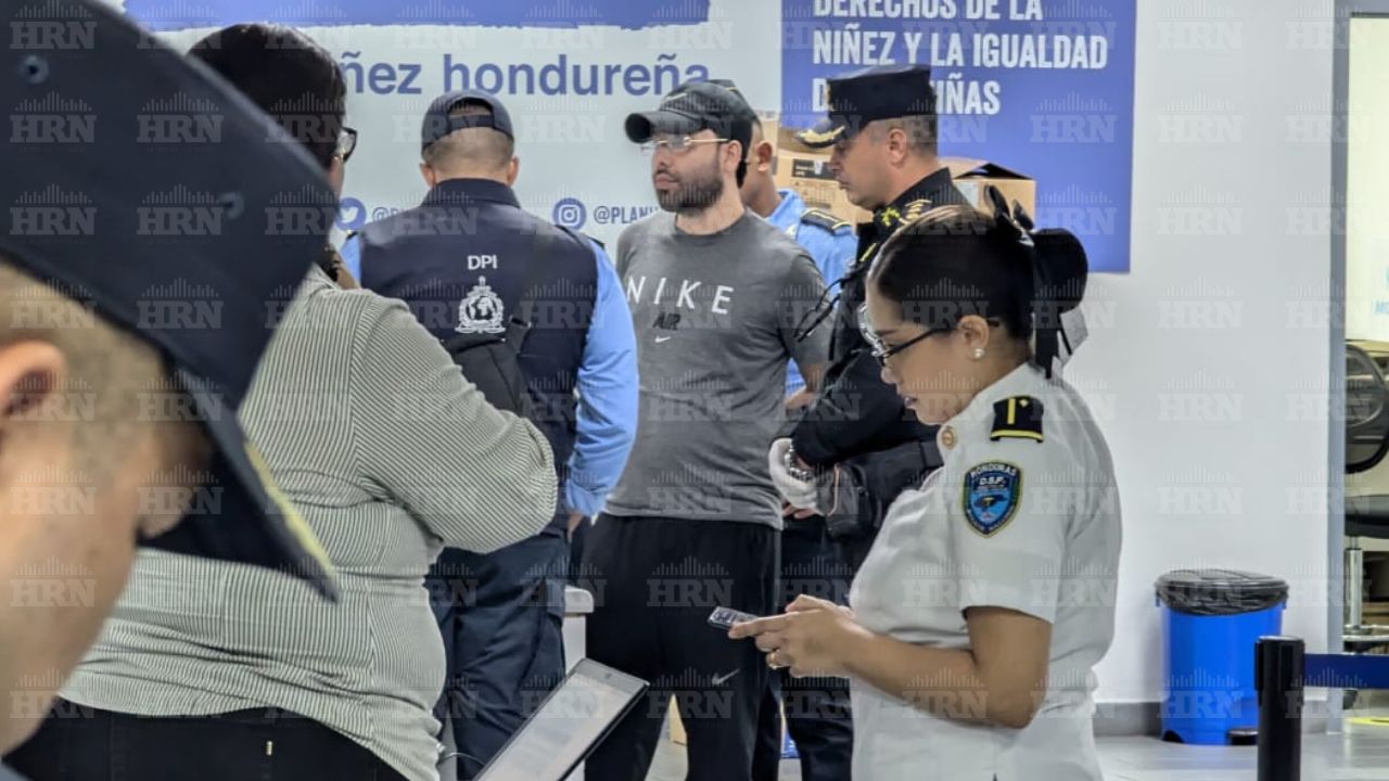 Gilbert Reyes llega extraditado y enfrentará la justicia por muerte de ...