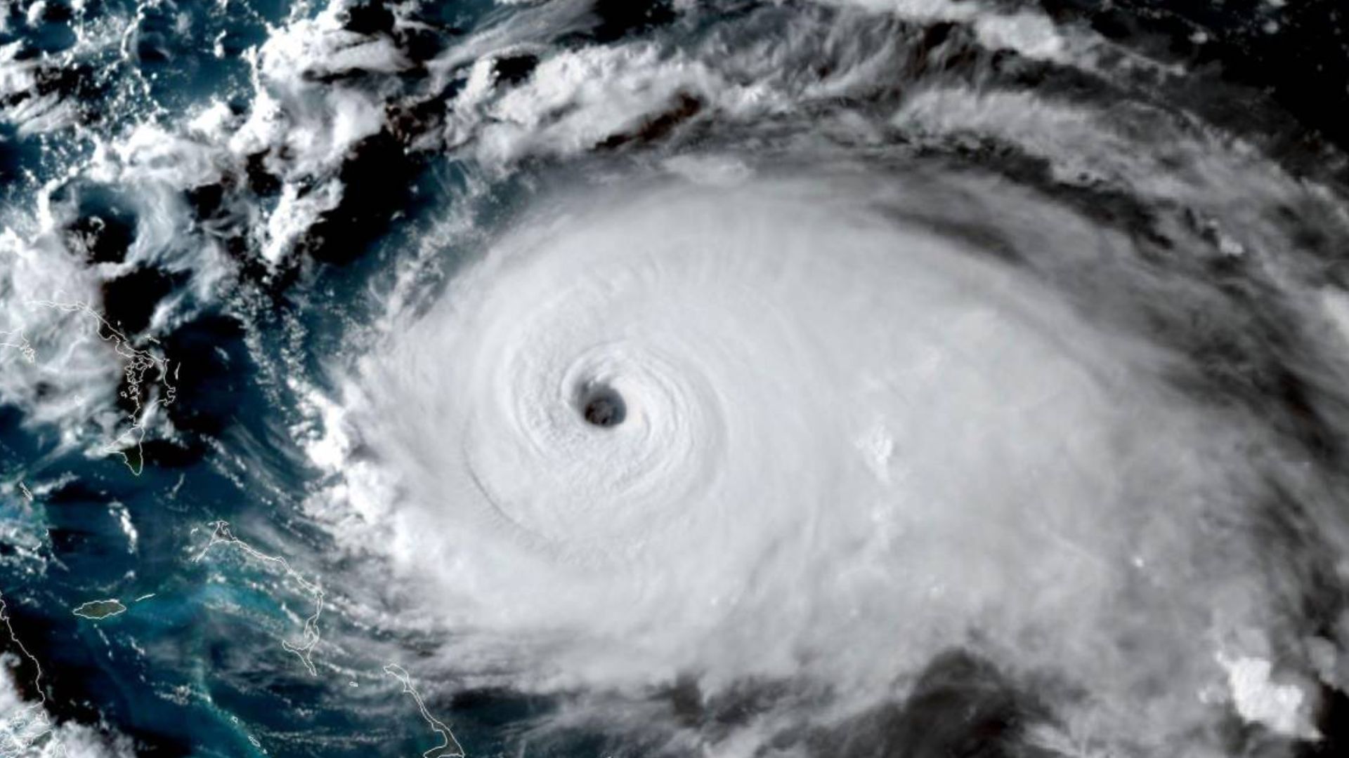 Cenaos pronostica huracanes y tormentas tropicales para Honduras en 2025 - Radio Wepa