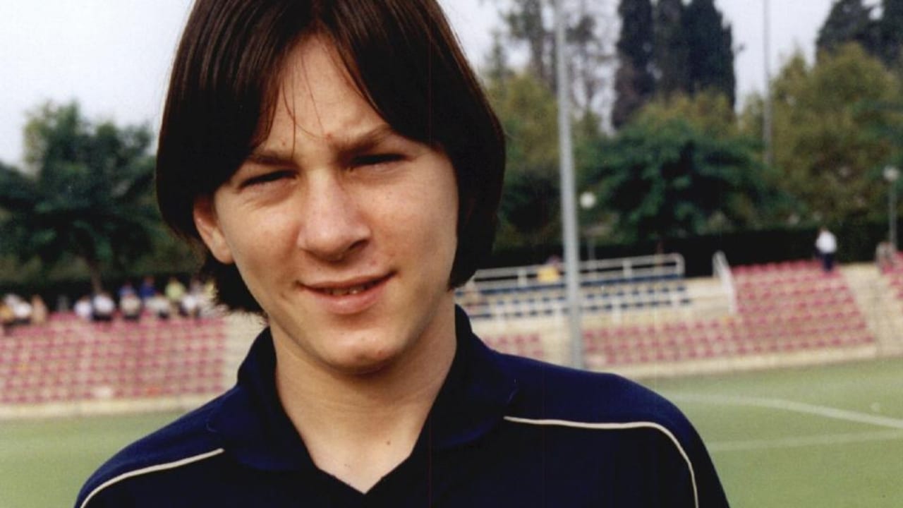 Video: El golazo de Lionel Messi... a los 12 años de edad que se ...
