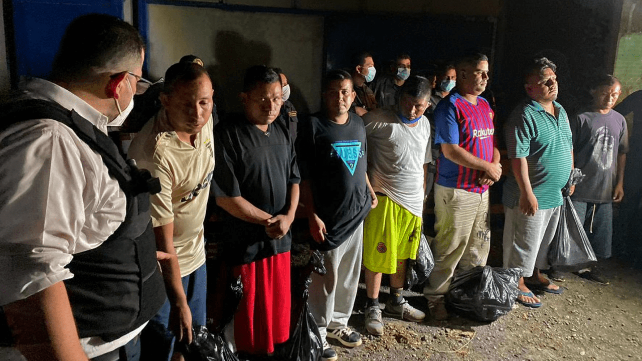 Pandilleros De La 18 Liberan A 10 Guardias Penitenciarios Que Tenían