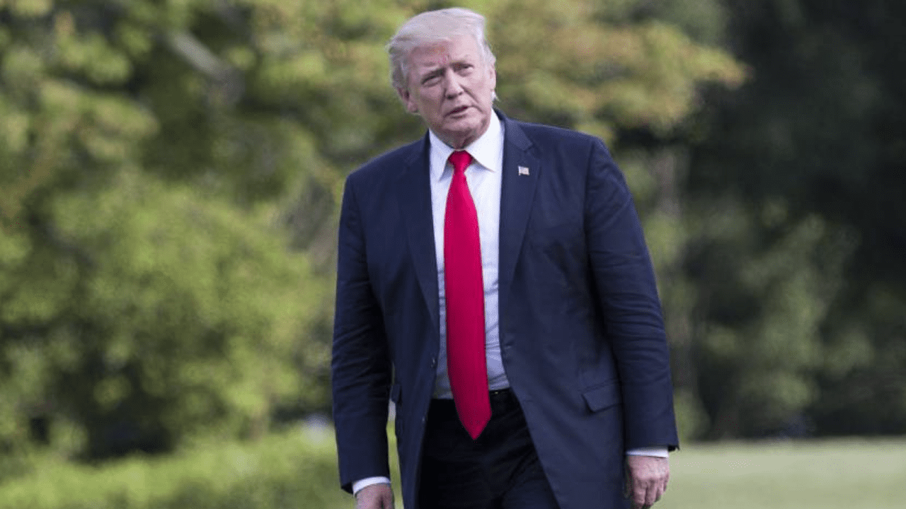 La edad y el peso de Donald Trump, factores de riesgo frente al covid-19