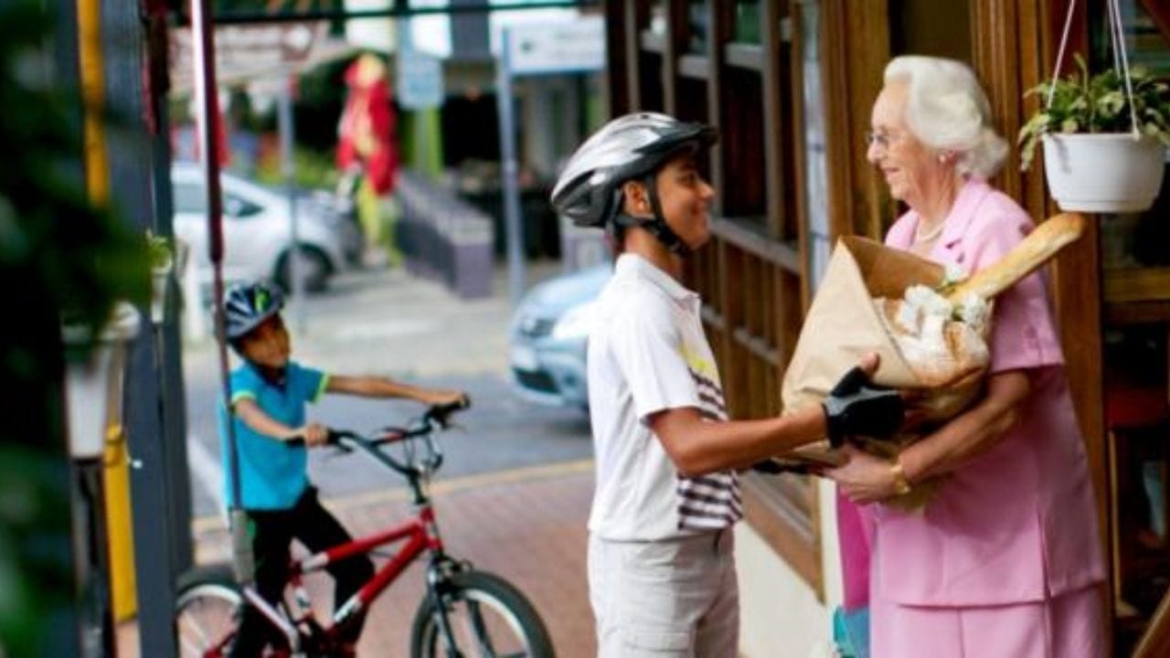 Practicar buenos modales, te hace 'más atractivo', según expertos