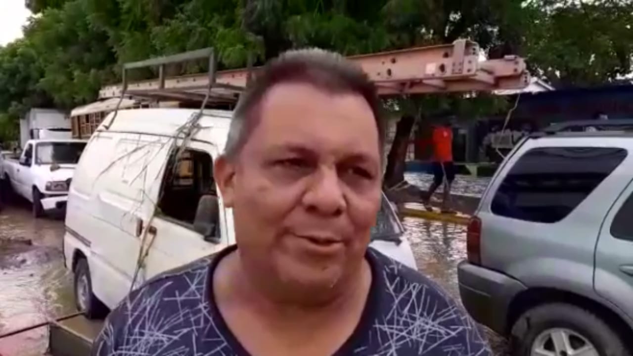 Portavoz del Ministerio Público pasó dos días en el techo de su casa ...