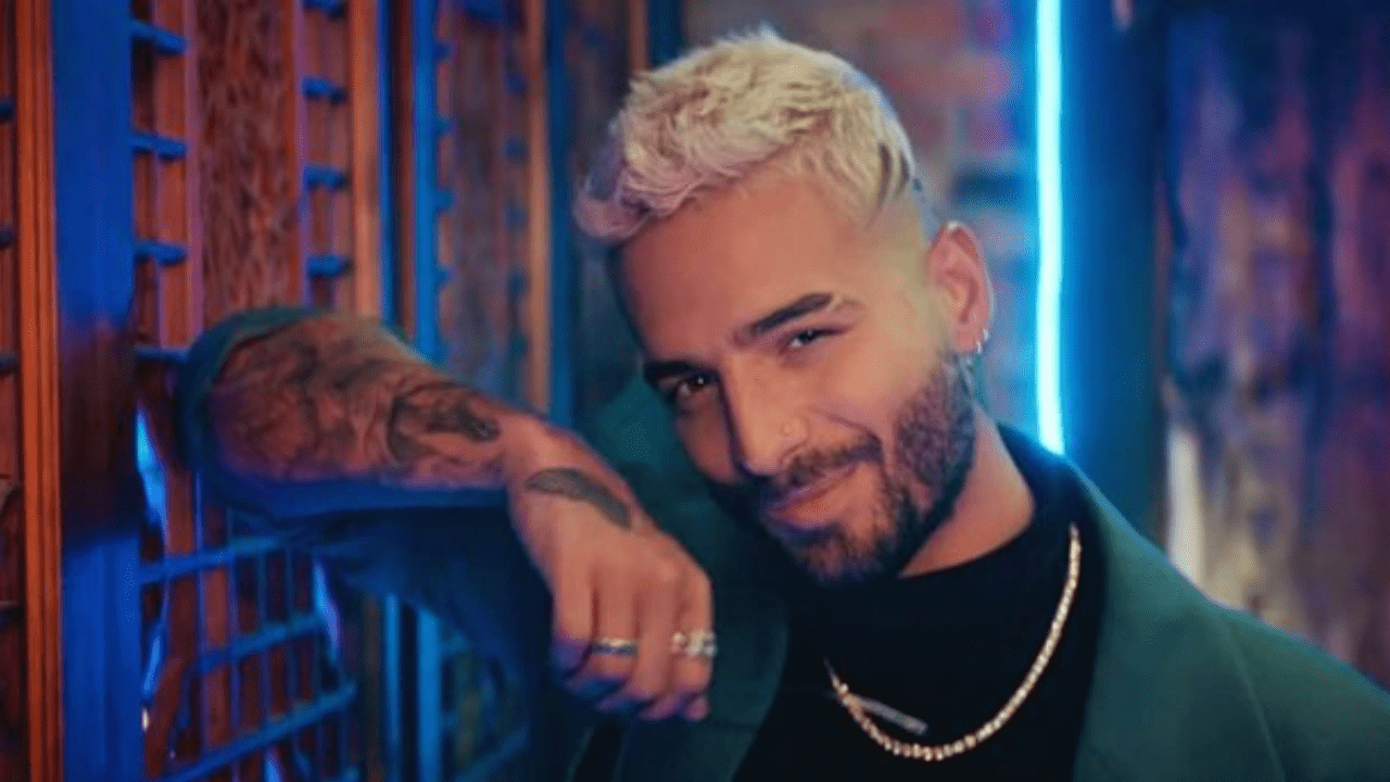 Maluma presume su nuevo look y pone a 'babear' a sus seguidoras ...