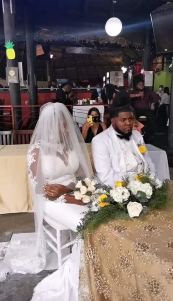 ¿Por qué 'La More' no sonrió el día de su boda con la ex reina de ...