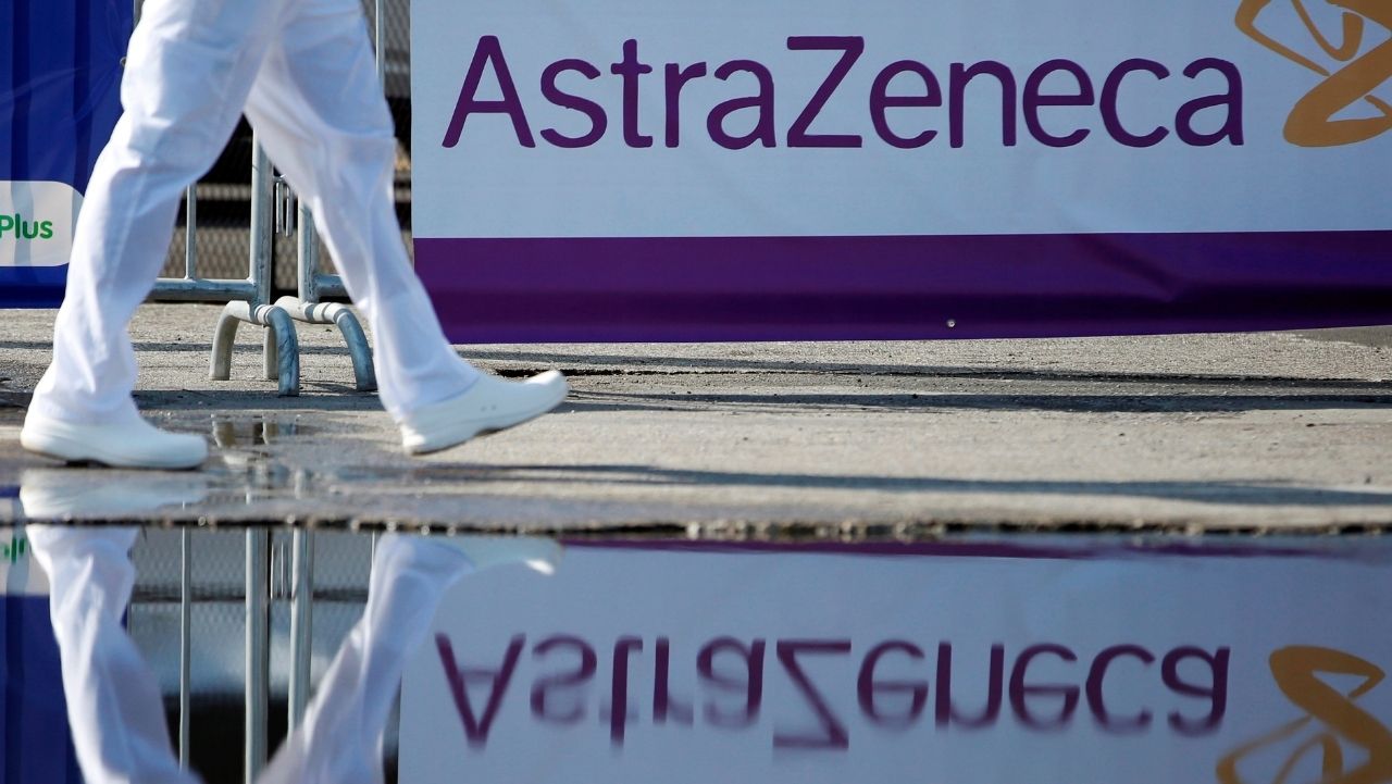 La Unión Europea inició acción legal contra AstraZeneca por atraso en ...