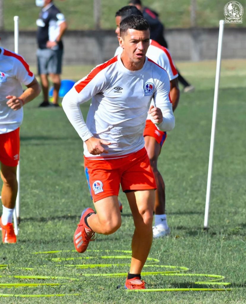 ¡Bombazo! Futbolista internacional del Olimpia no descarta dejar el ...