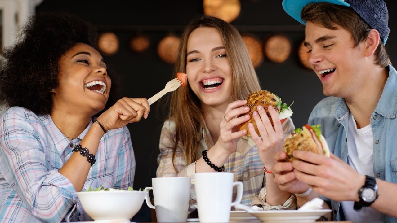 Te decimos que tipo de amigo sos según el sándwich que ordenas en ...