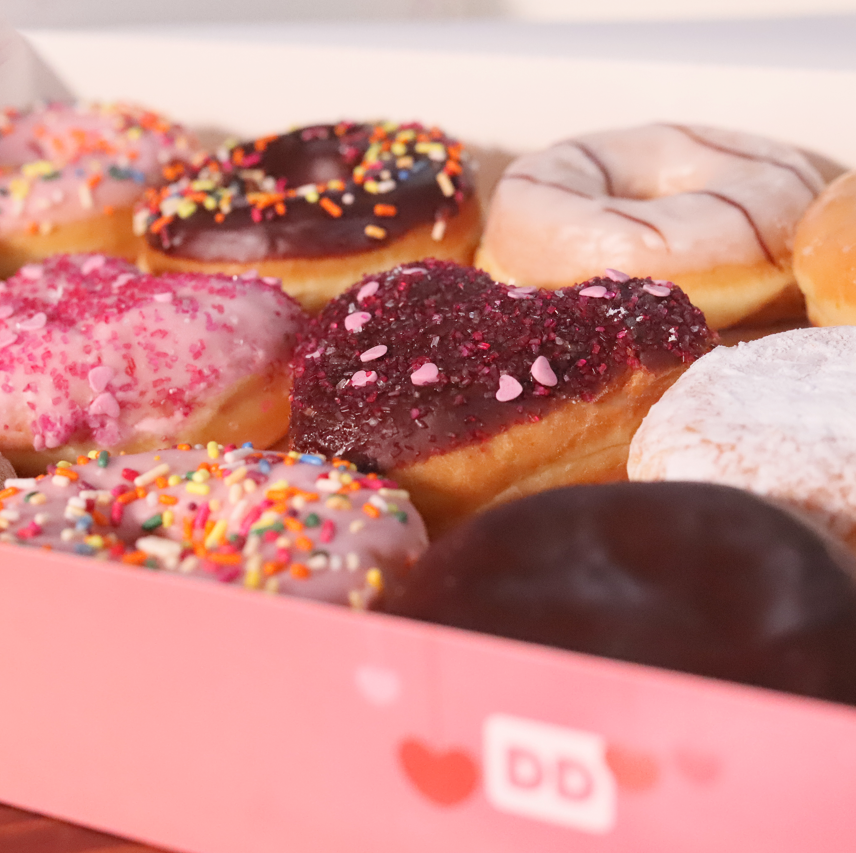 ¡Llegaron las donas de San Valentín a Dunkin'!