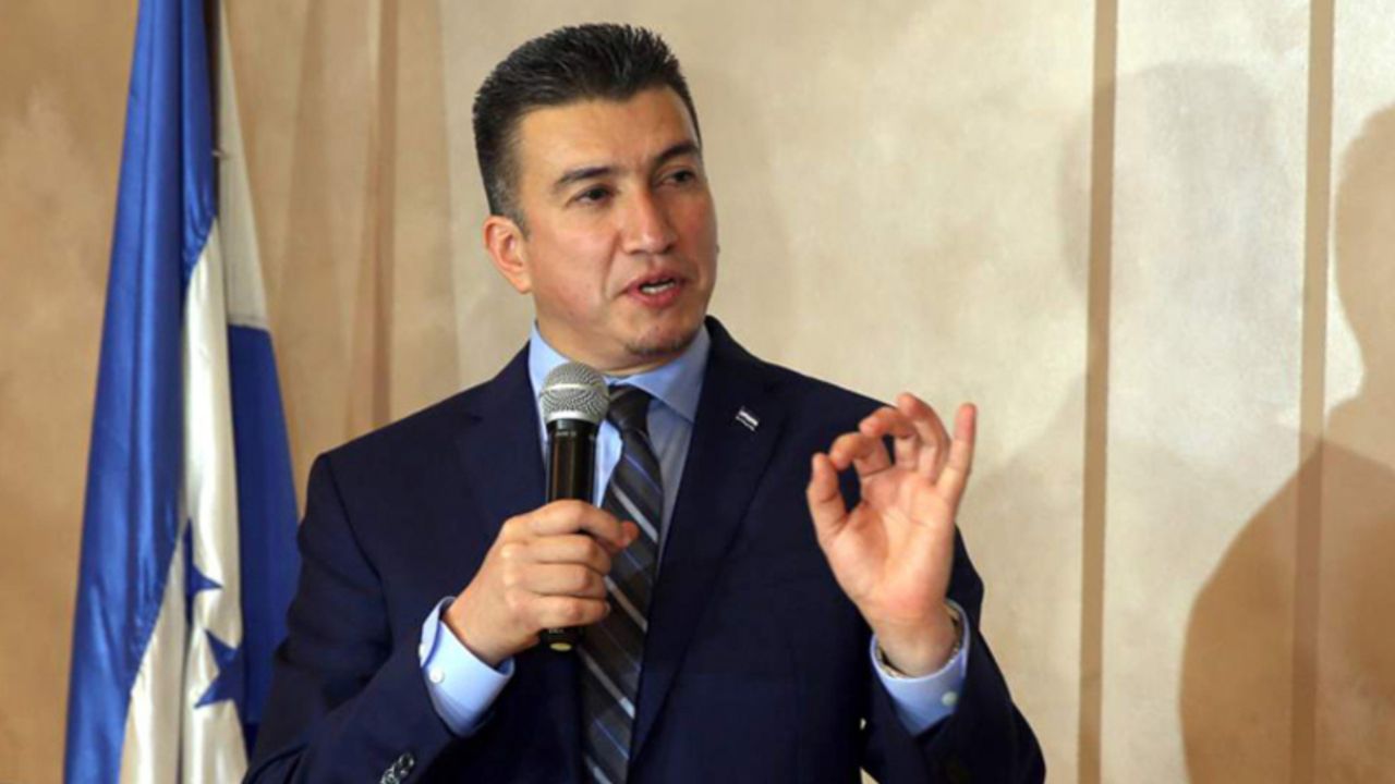 Argueta no teme haber compartido Consejo de Defensa con JOH, 'cada uno ...