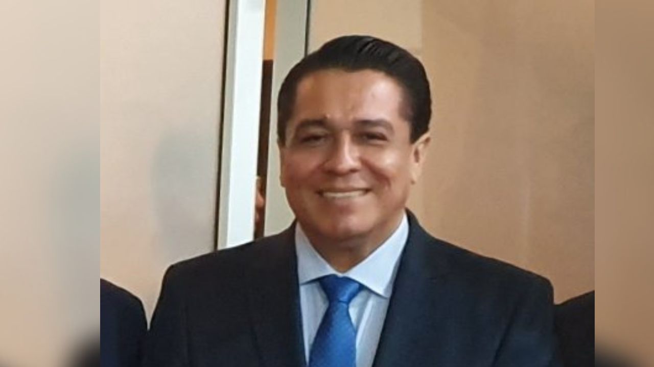 Roy Santos dice que con 'limpia' en Casa Presidencial los 'espíritus se ...