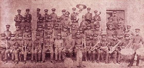 La Banda de los Supremos Poderes sigue con su legado y formación musical