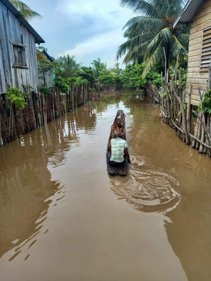 ¡Impactantes imágenes! inundadas varias comunidades de Gracias a Dios