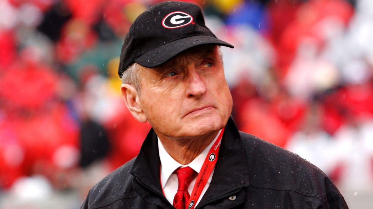 Muere Vince Dooley, el legendario entrenador de fútbol americano ...