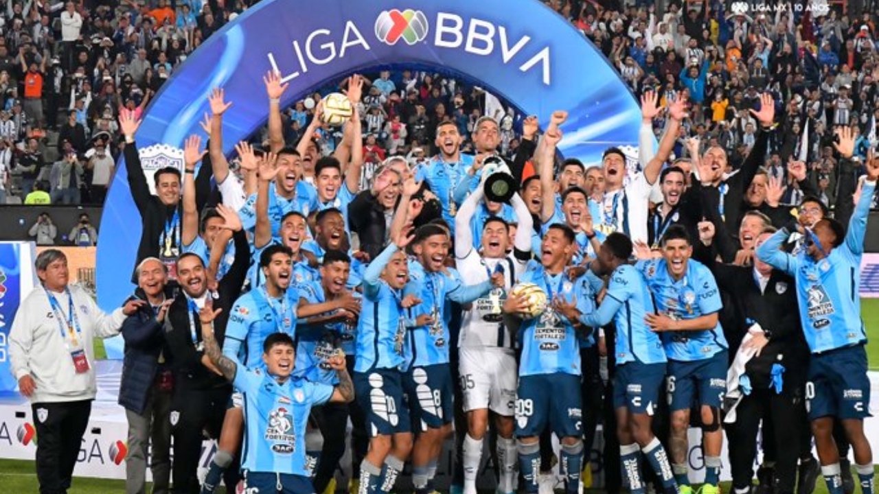 Pachuca vence a Toluca y se corona campeón de la Liga MX