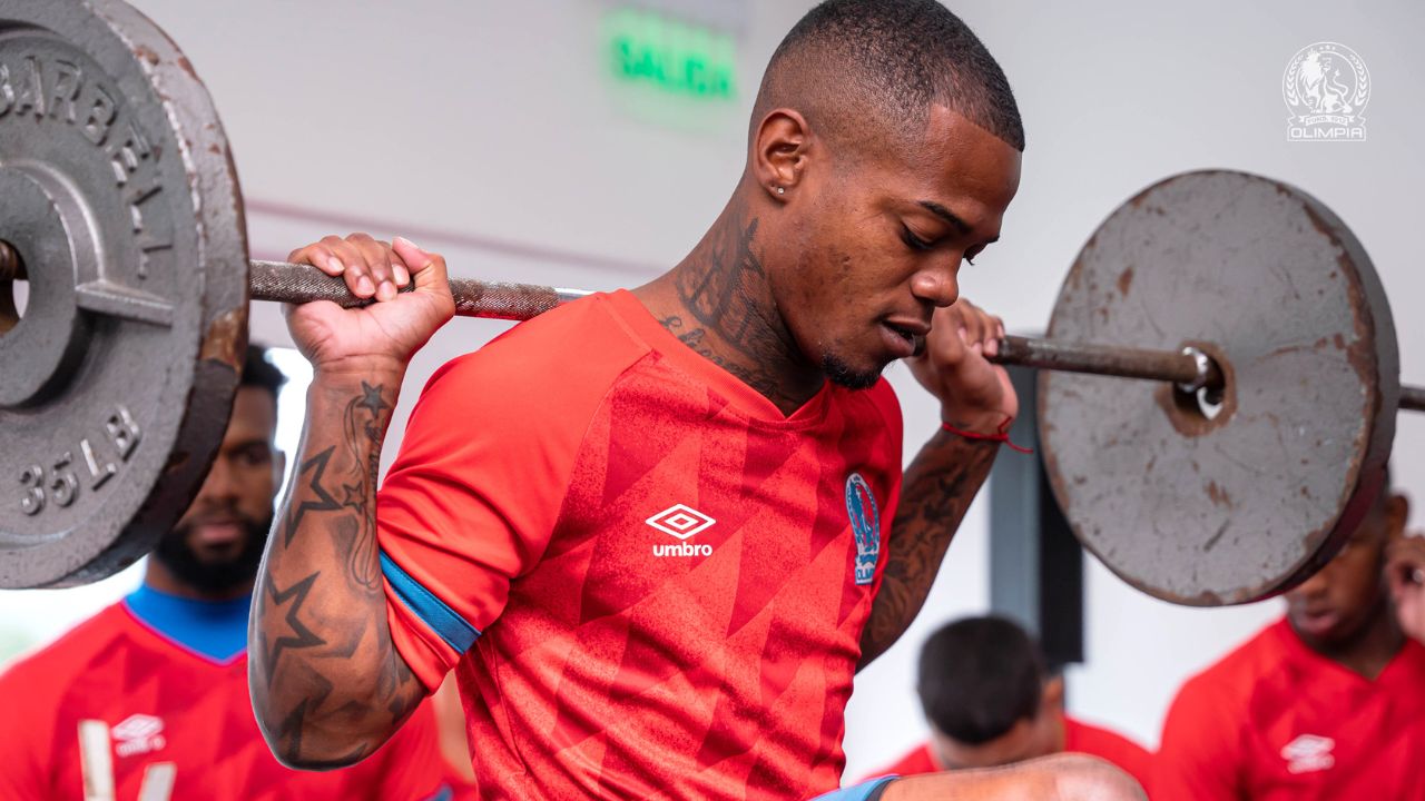 Solani Solano revela qué jugador de Olimpia le hace 'la vida imposible'