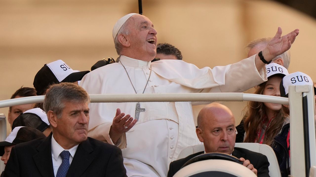 ¿Cuánto gana el papa Francisco? Esta es la millonaria fortuna a su disposición