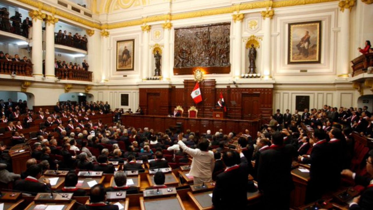 Congreso de Perú debatirá un adelanto electoral con consulta de ...