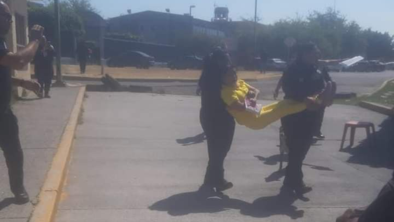 Video: Reclusa obtiene su libertad y la sacan a la fuerza porque quería ...