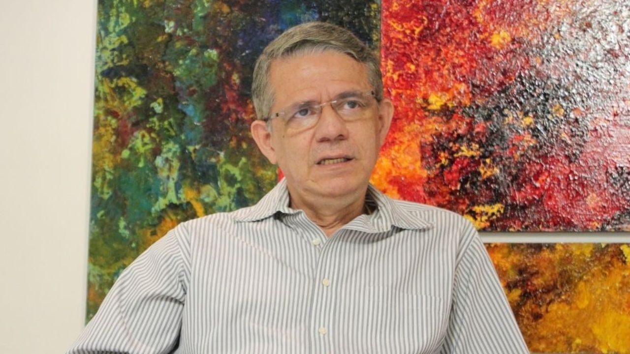 José Matheu dice que diputados del PSH pidieron su cabeza a 'Mel' Zelaya