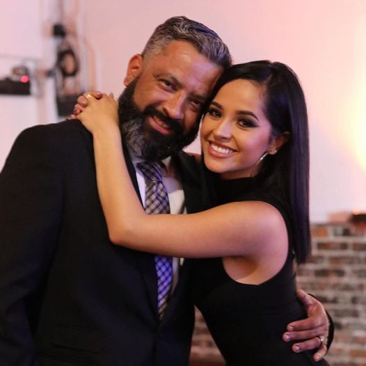Becky G padres, quiénes son, dónde viven y a qué se dedican