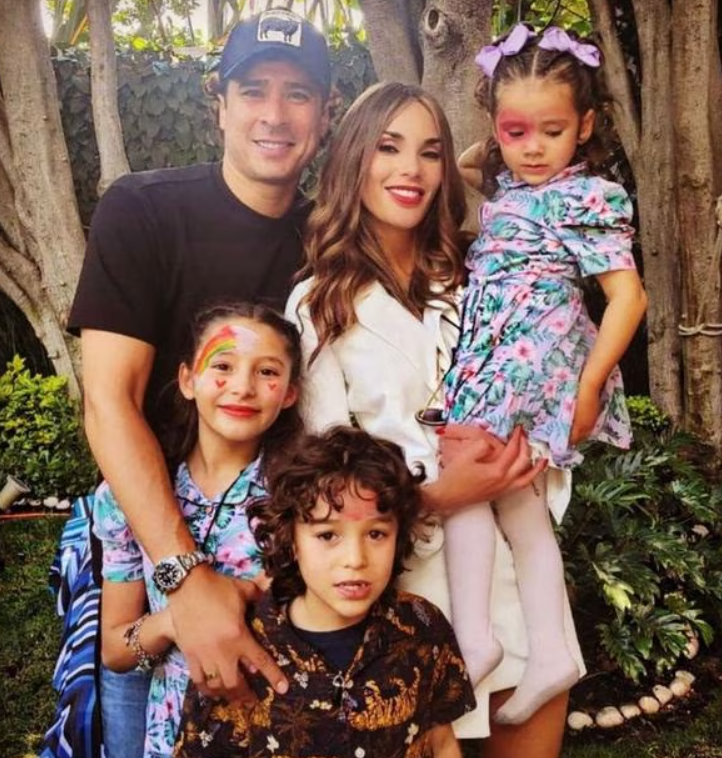 Memo Ochoa esposa, ¿Quién es Karla Mora, cuántos años tiene y a qué se ...