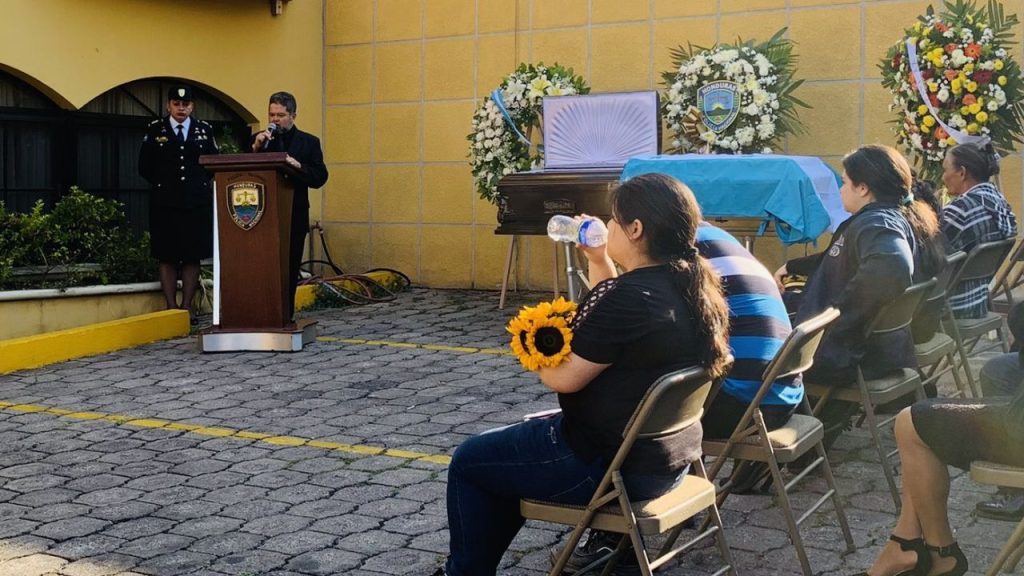 Ascienden a comisionado póstumo a José Ferrufino; murió salvando a una ...