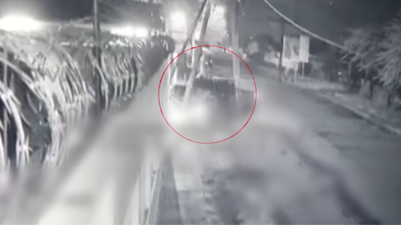 Video: carro choca contra poste de luz en Choluteca en plena madrugada