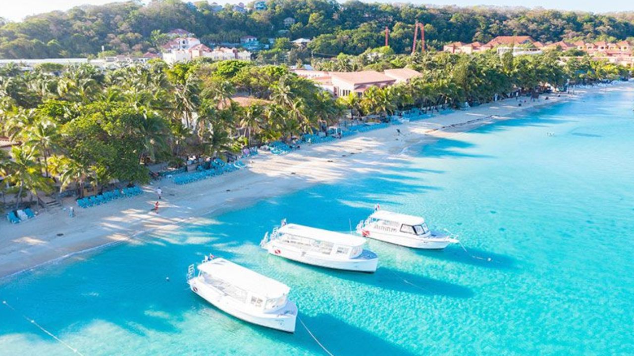 ¿Quieres descubrir el paraíso? Roatán, en Honduras, te está esperando