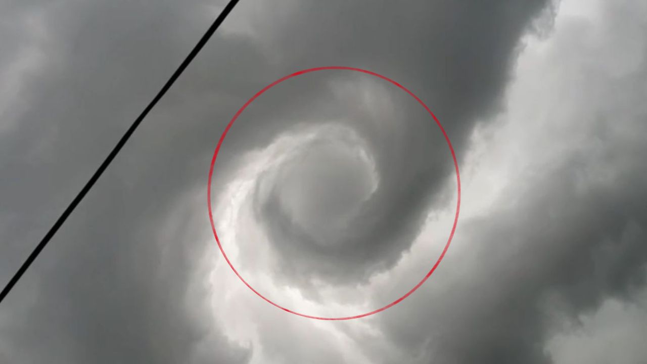 ¿Fin del mundo? Captan extraño fenómeno en el cielo en colonia capitalina