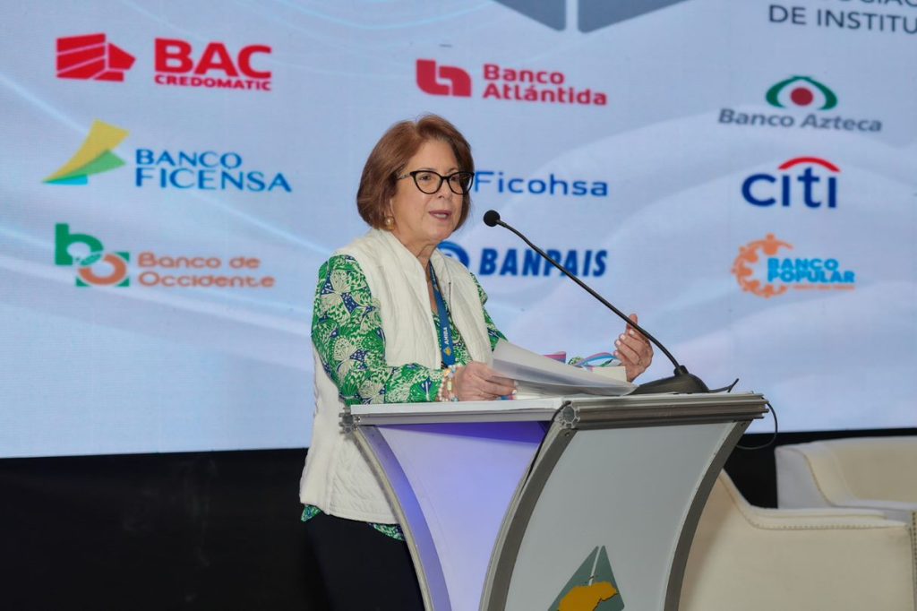 AHIBA lanza su campaña de ciberseguridad: 'Juntos los podemos detener ...