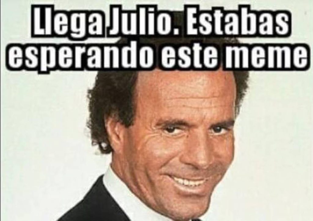 ¡Pasó volando! Los mejores memes del mes con referencia a Julio Iglesias
