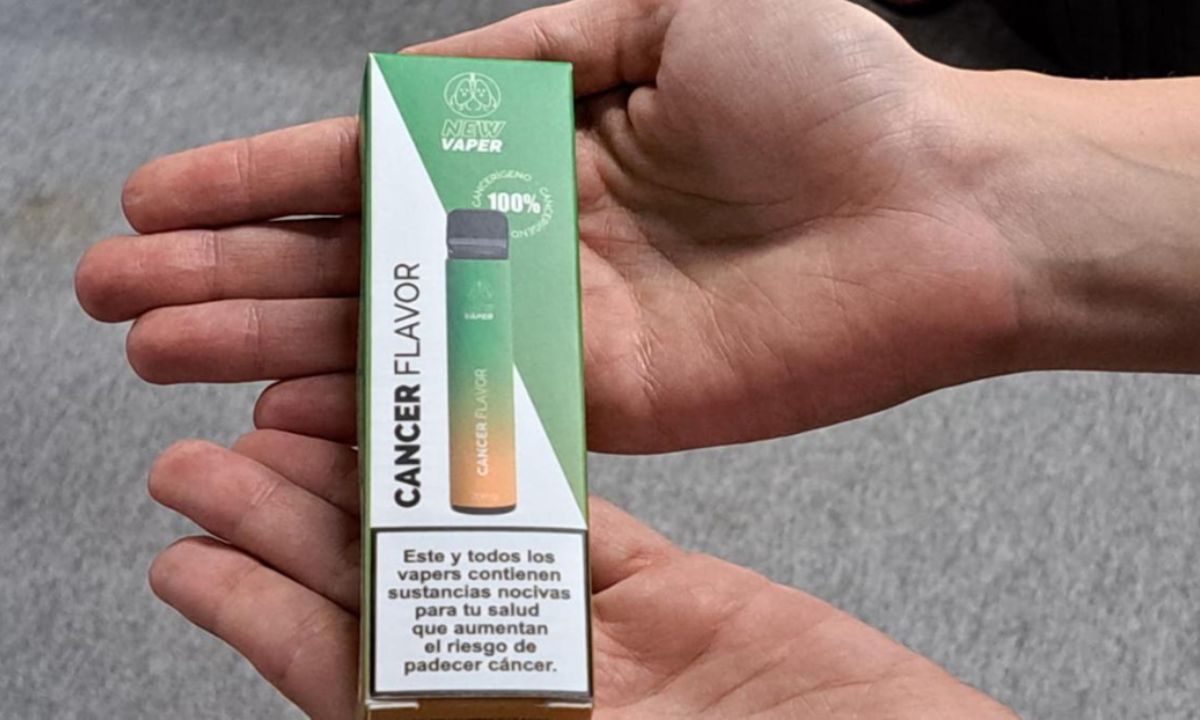Lanzan en España un vapeador 'con sabor a cáncer'